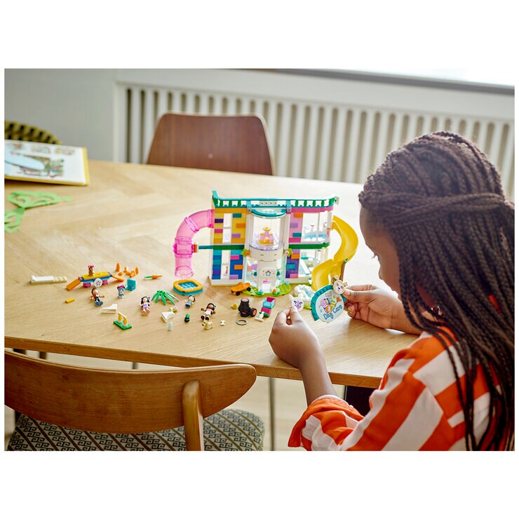 LEGO Friends Pet Day-Care Center 41718