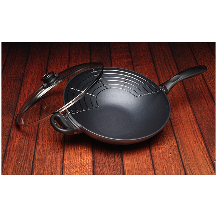 Swiss Diamond 32cm Wok with Vented Lid | Costco Australia
